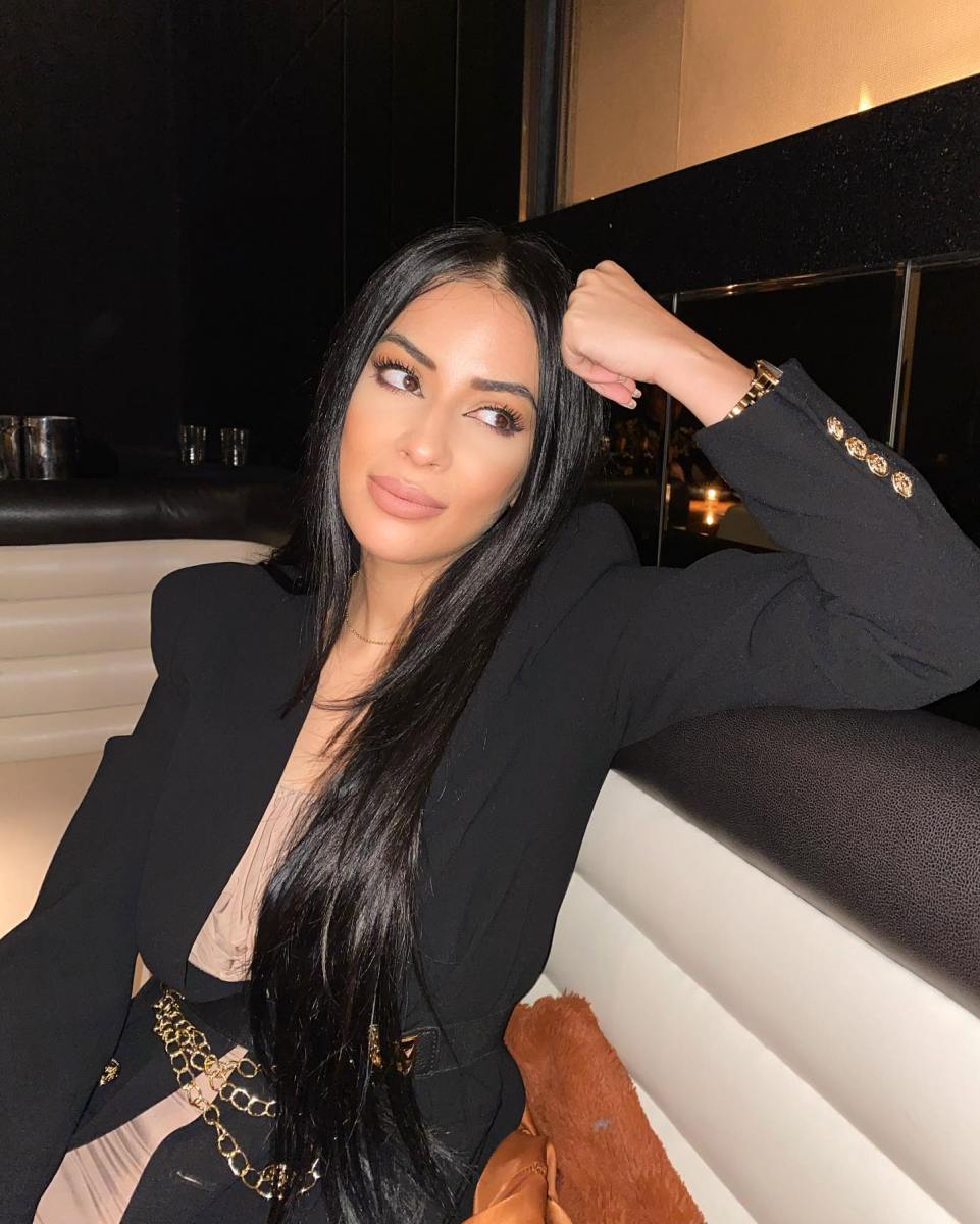 Dear Saira – Volume 1 | Saira Hayat Khan